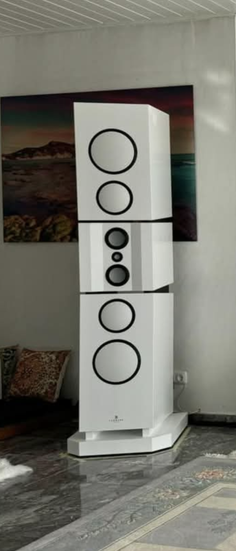 avcat Audio Visulal Breaking News – HighEnd Audio News and information site