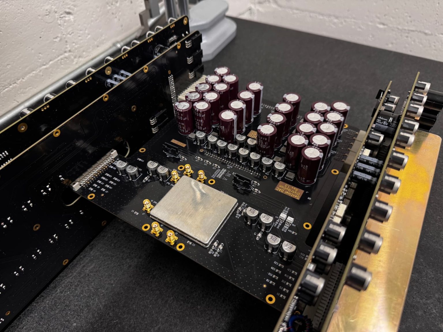 MSB Sentinel DAC 3Box | avcat Audio Visulal Breaking News